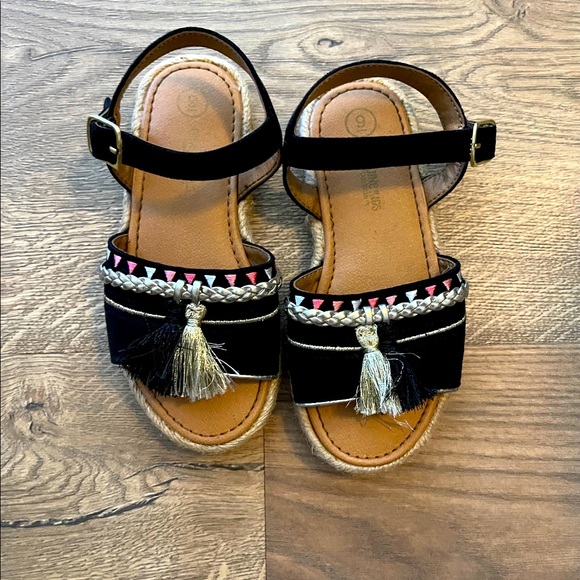 OshKosh B'gosh | Shoes | Black Boho Chic Sandals | Poshmark